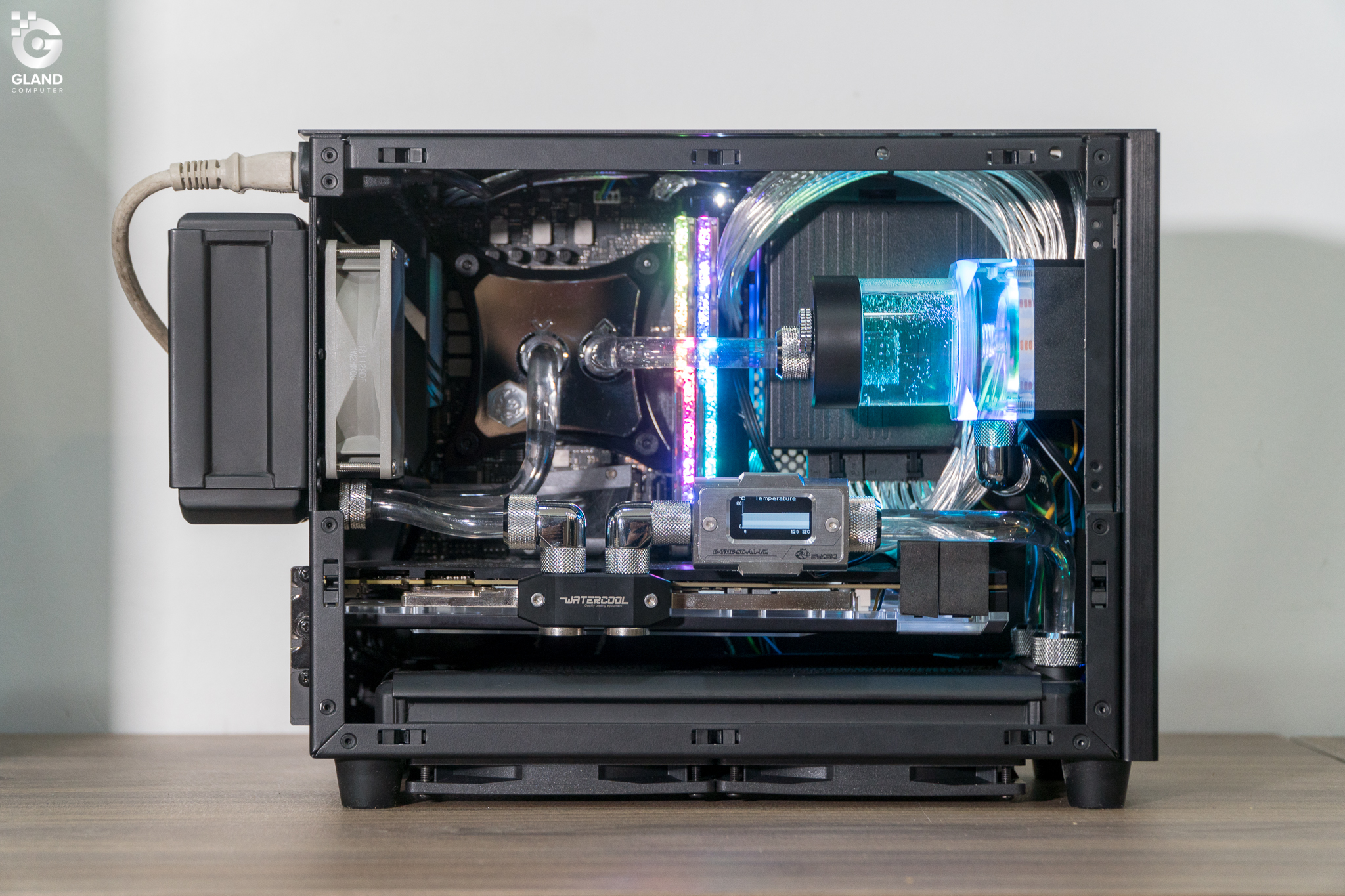 [Case modding] NCASE build - Mini PC