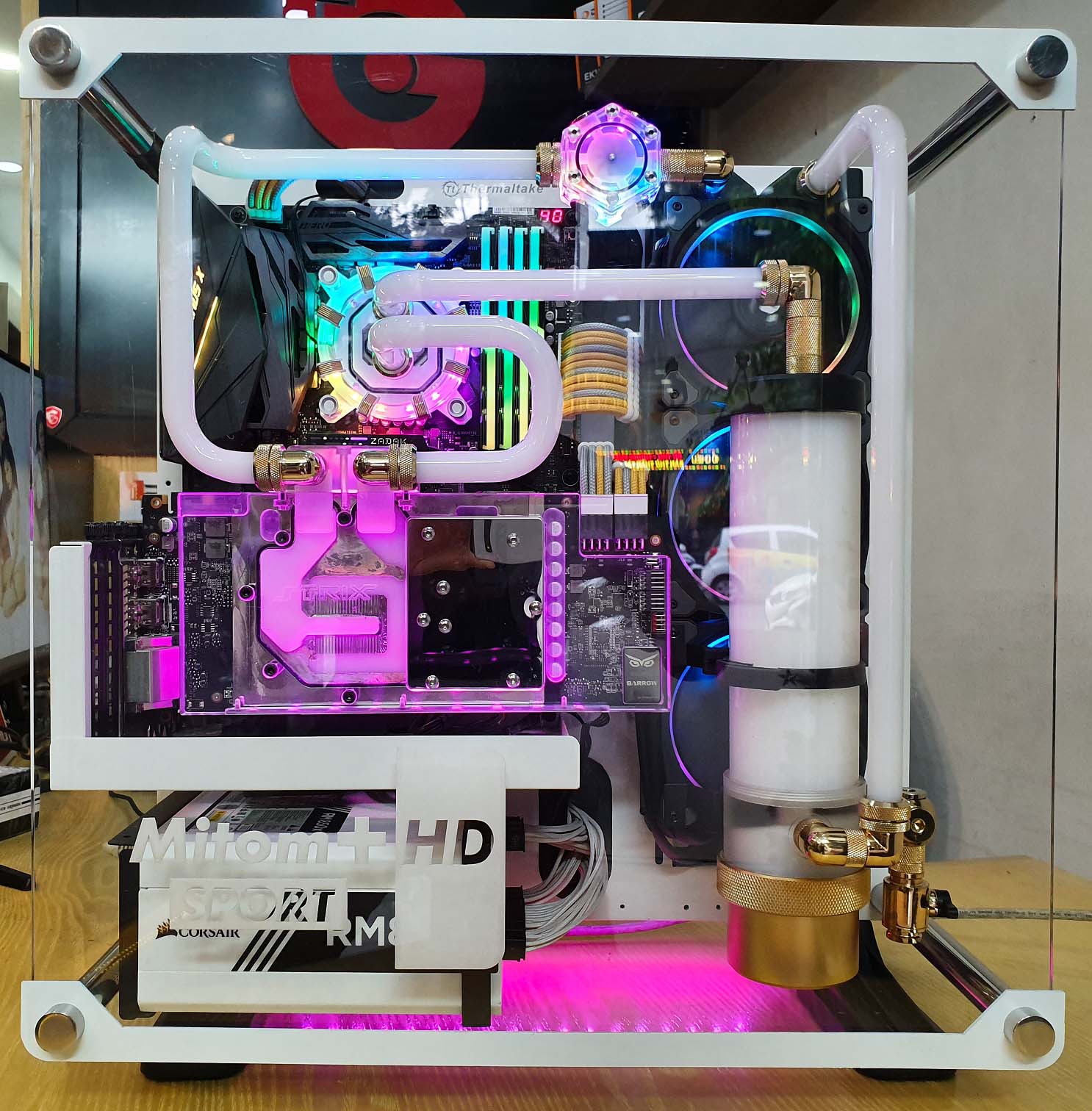 [Case modding] Thermaltake Core P3 build - Gold LUX