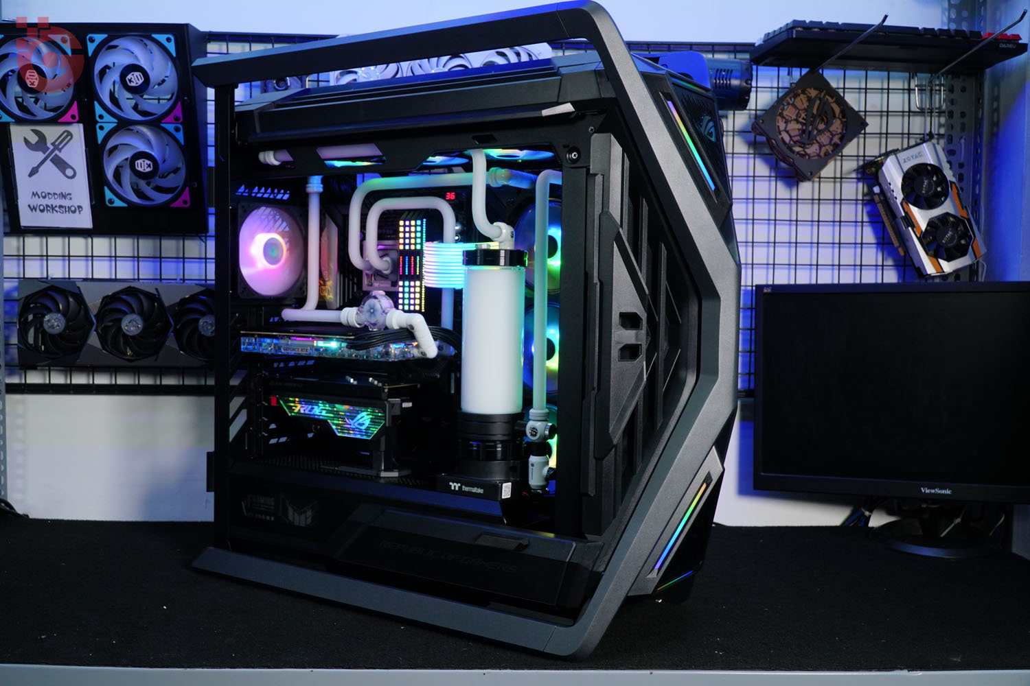 [Case modding] ASUS ROG Hyperion GR701 Black build - HYPERION